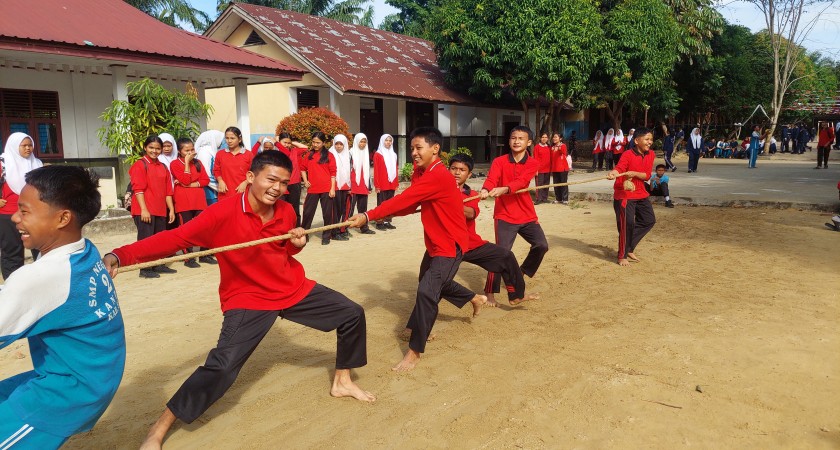 Kemeriahan Lomba 17 Agustus di SMP Negeri 2 Kandis | SMP Negeri 2 Kandis